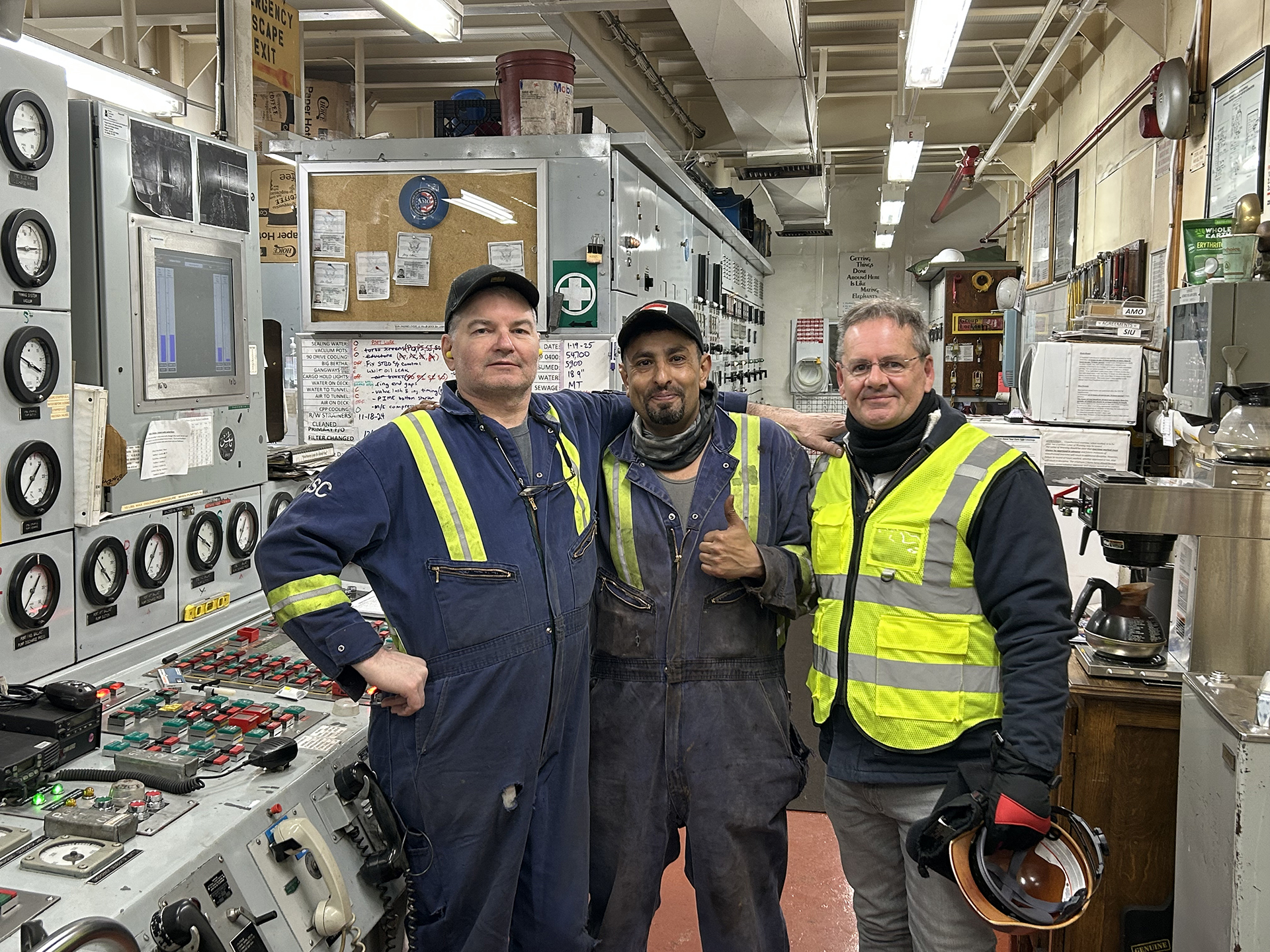 Photos: AMO Prepares for Winter Lay Up on the Lakes - American Maritime Officers